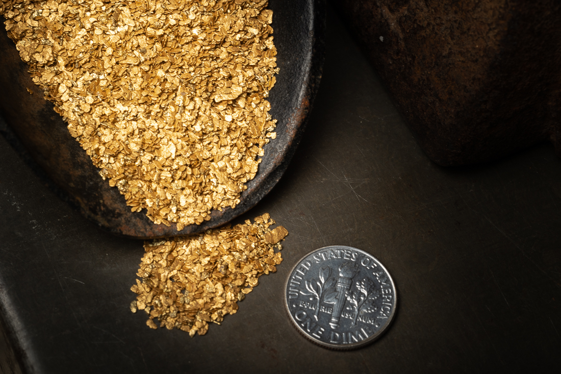 Small Flake Gold Nuggets - 18 to 25 mesh - 5 Grams [18-25 mesh - 5 ...