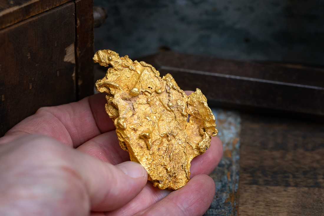 Striking, Rare, Contoured Natural Gold Nugget - Western Australia - 6. ...